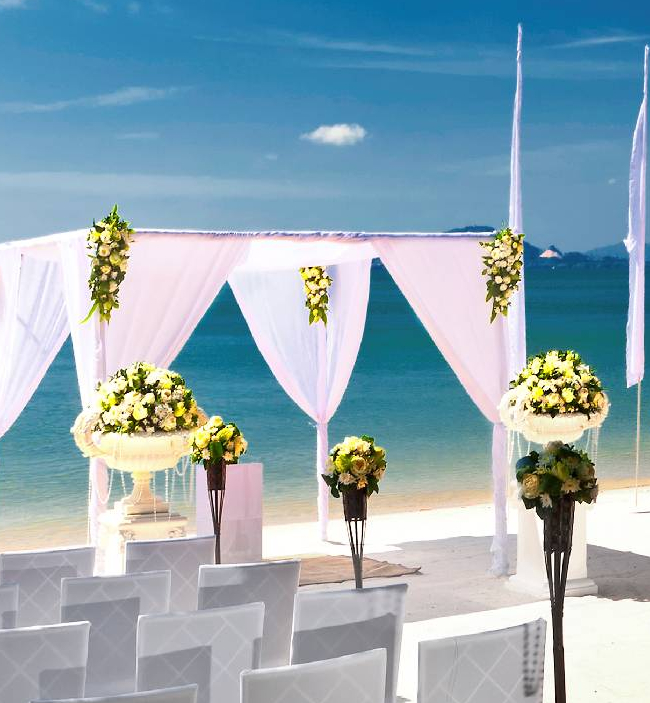 Beach Wedding in Vows on the Beach at Sheraton Grand Chennai Resort ...